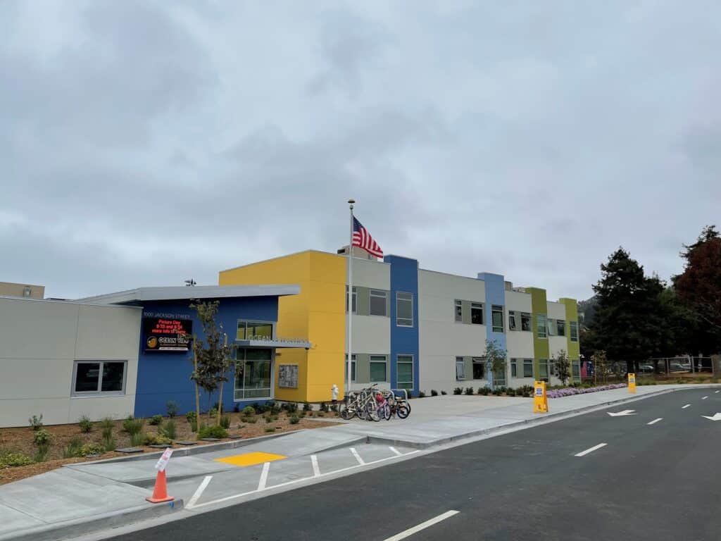 Ocean View Elementary School Re-Build - Overaa Construction