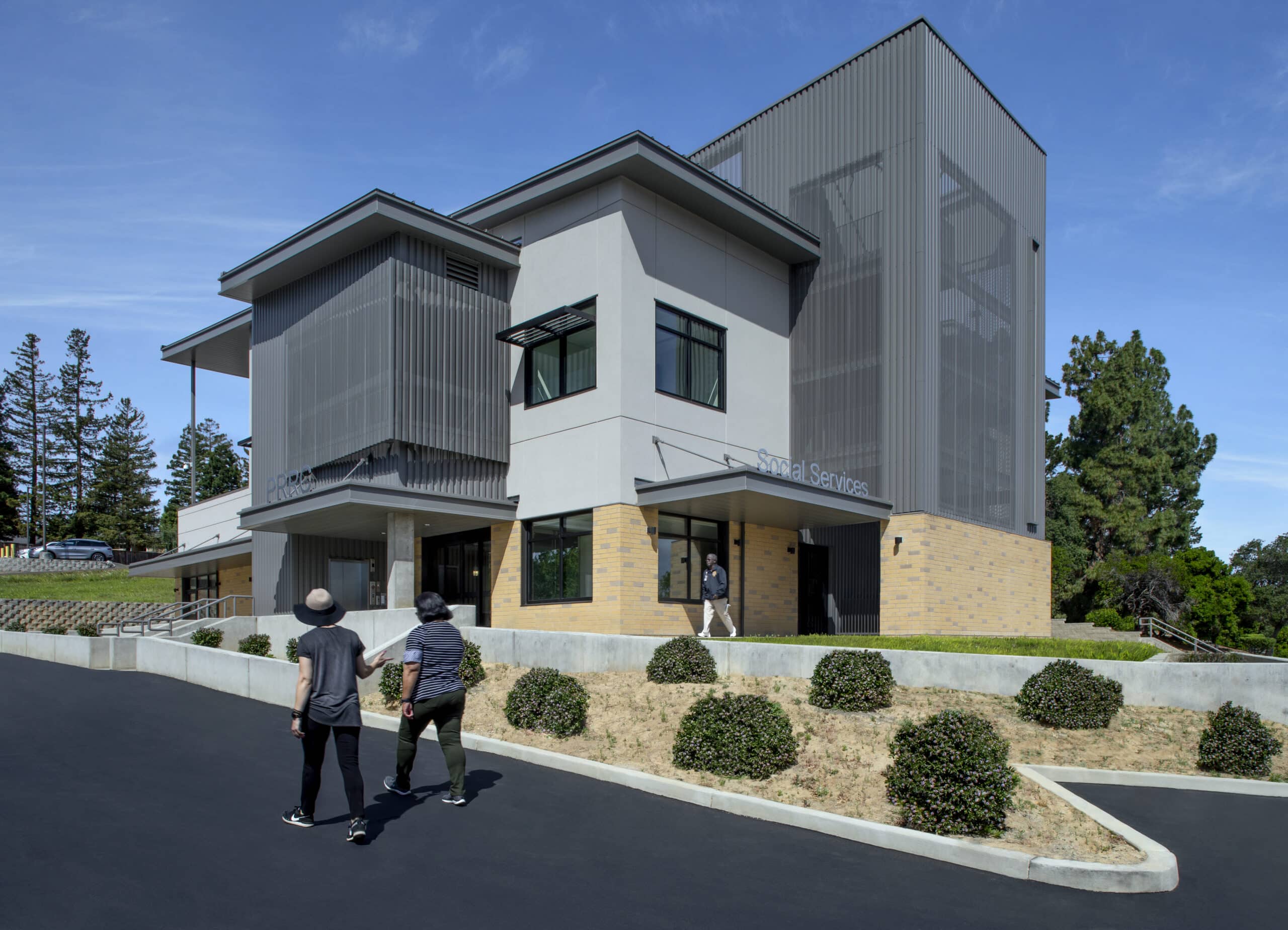 Outstanding Architectural Engineering Project - Overaa Construction